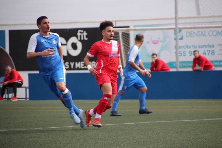 FÚTBOL: El delantero loreño Reda Soussia, como máximo goleador del equipo analiza la situación ...